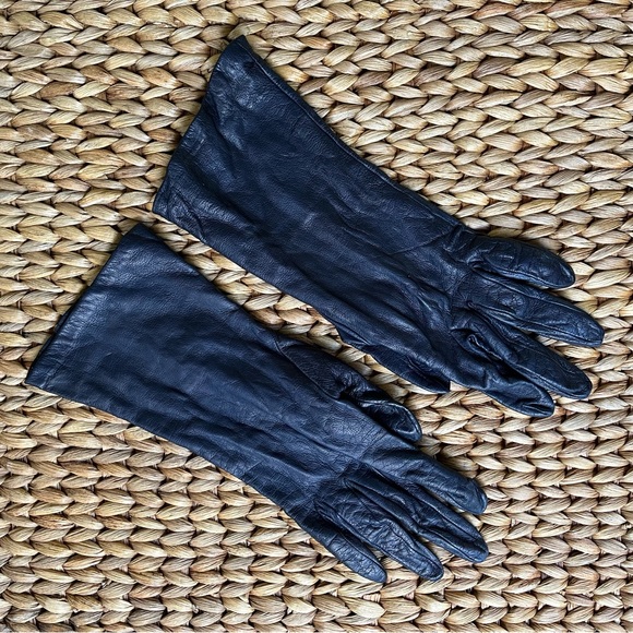 Saks Fifth Avenue | Accessories | Saks Fifth Avenue Navy Blue Leather ...